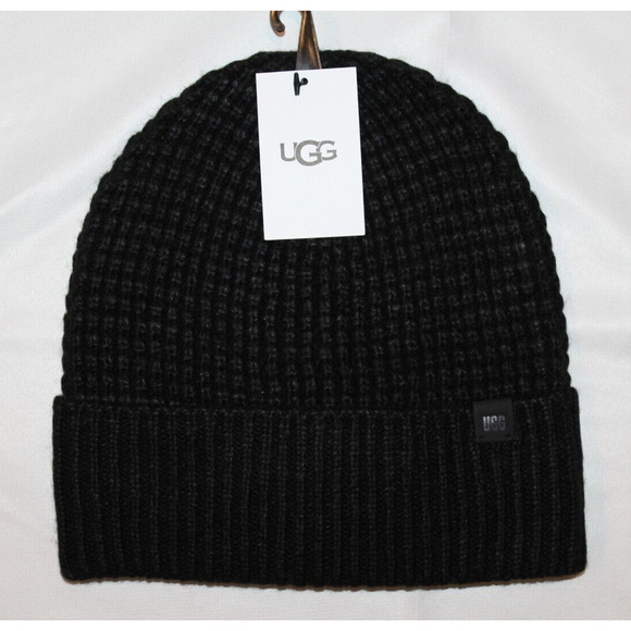 UGG | Accessories | Nwt Ugg Unisex Men Women Cuffed Waffle Knit Winter Beanie Hat Black Osfa ...